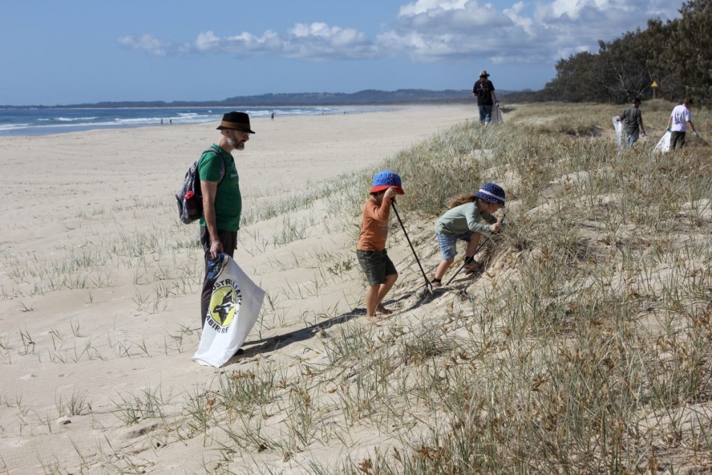 Beach Clean Up - Rainforests... and sea turtles? - News - Rainforest Rescue